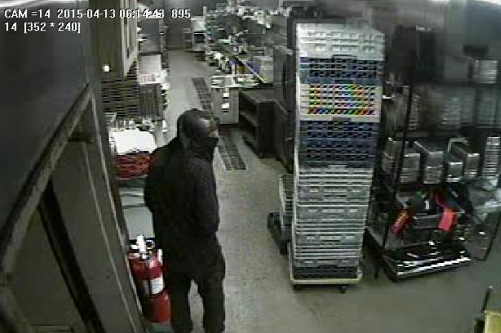Suspects sought in sports bar armed robbery | firstcoastnews.com