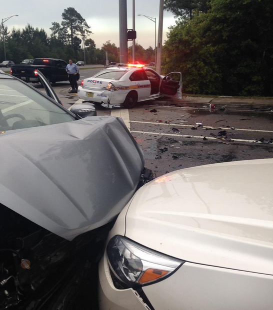 JSO Officer 'severely' injured after crash near airport ...