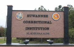 Suwannee corrections officers charged in cover-up of inmates' attack ...