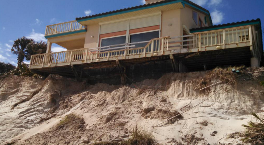Building construction continues close to eroding beaches ...