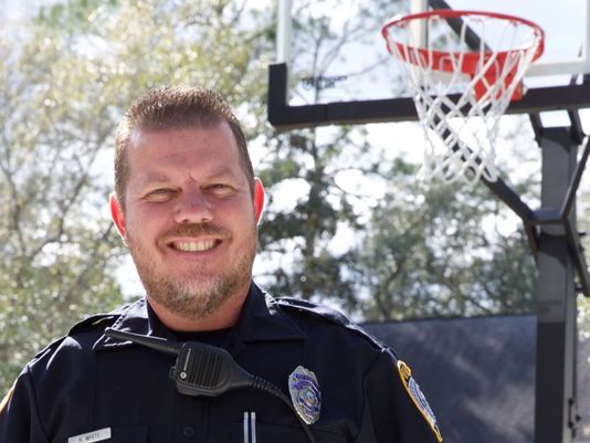 Basketball cop known for kindness just upped the ante | firstcoastnews.com