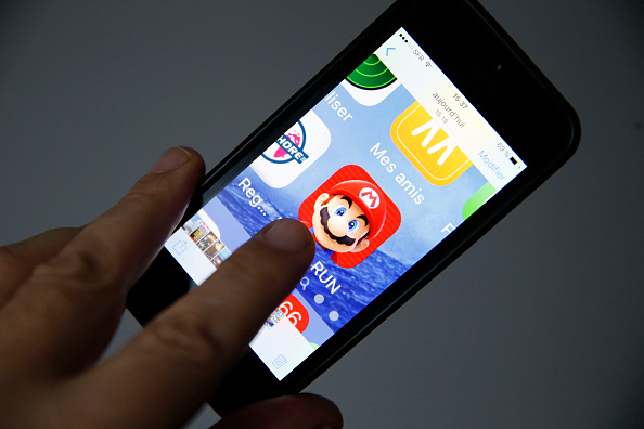'Super Mario' is finally on the iPhone. Here's what you must know ...